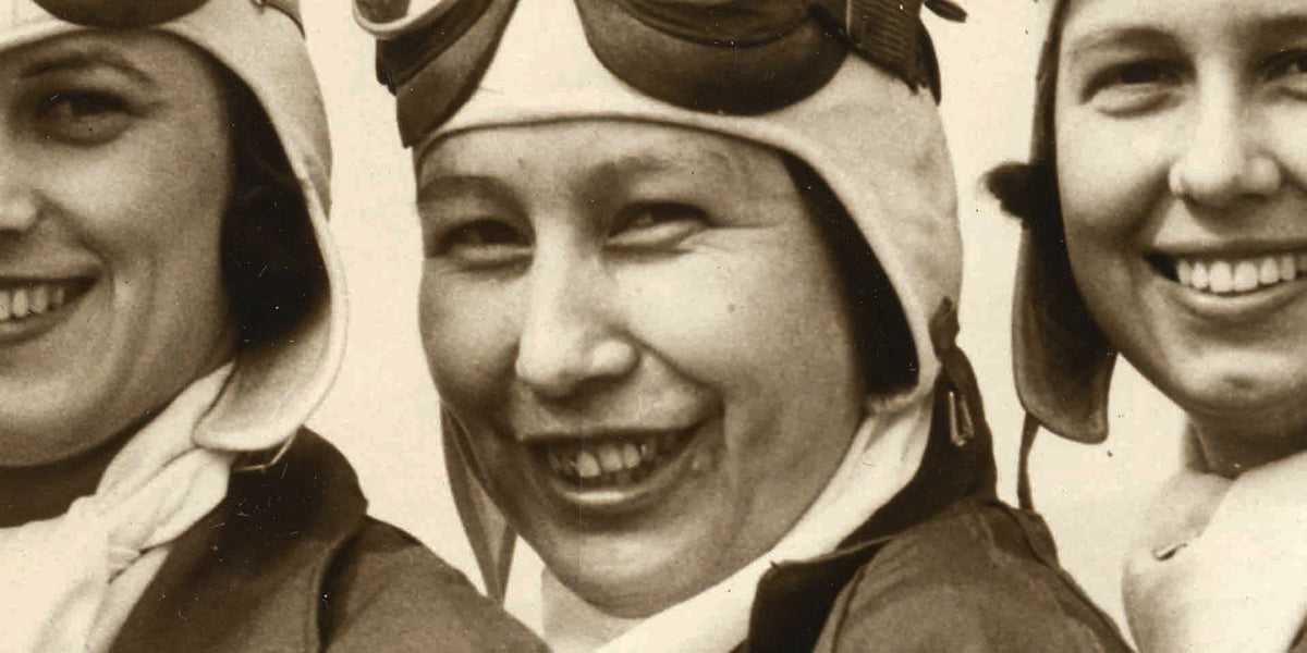Mary Riddle: Native American Pilot and Parachutist – beYOUteous